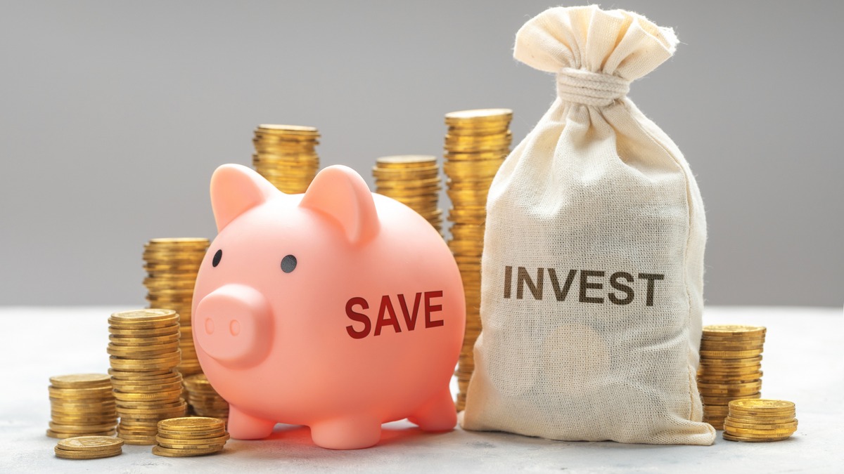 Cash Savings or Investing? How to Find the Right Balance - Agemy ...
